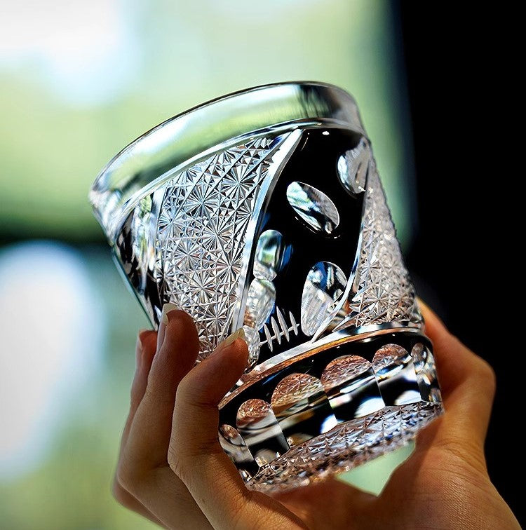 The Art of Collecting and Displaying Whiskey Glasses – Goglasscup